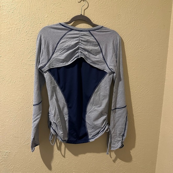 Lucy | Tops | Lucy Workout Long Sleeve | Poshmark